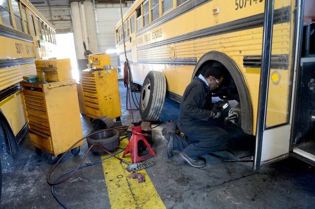 How to Effectively Oversee School Bus Fleet Maintenance